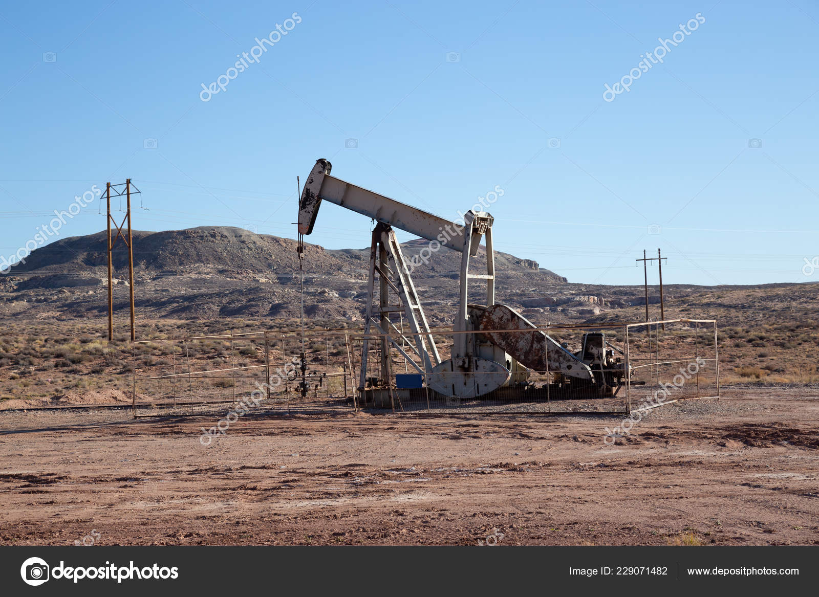 Old Oil Rig Desert Sunny Day Taken Bluff Utah United Stock Photo by ...