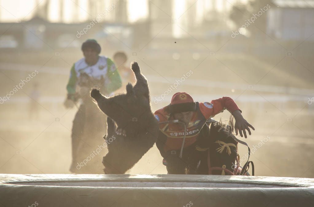 Lago Issyk-Kul, Kurgyzstan, 7 de septiembre de 2018: juego de jal -boru ...