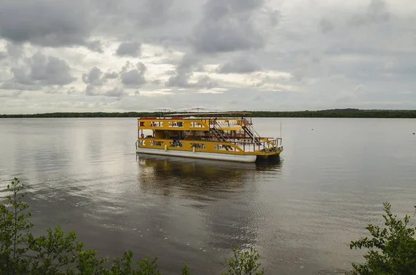 Catamar n en Praia do Jacare 2024