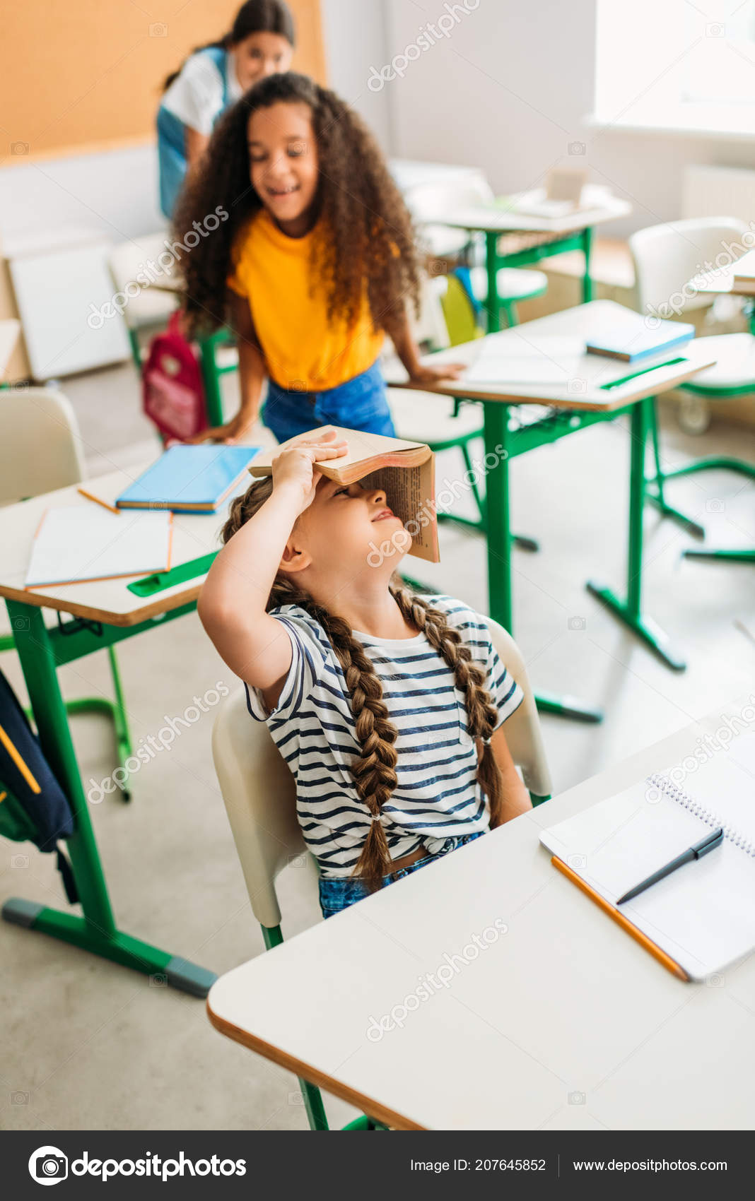 Adorable Happy Schoolchildren Relaxing Classroom Break — Free Stock ...