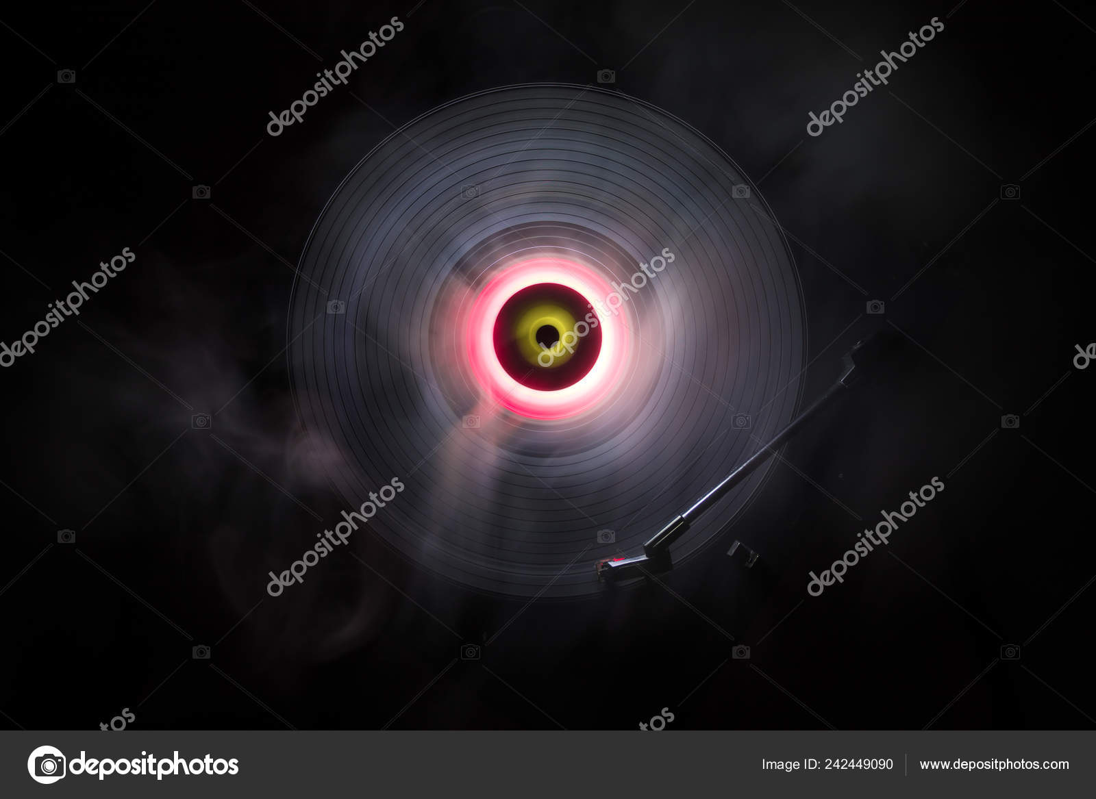 Music Concept Trail Fire Smoke Vinyl Record Burning Vinyl Disk — Stock ...